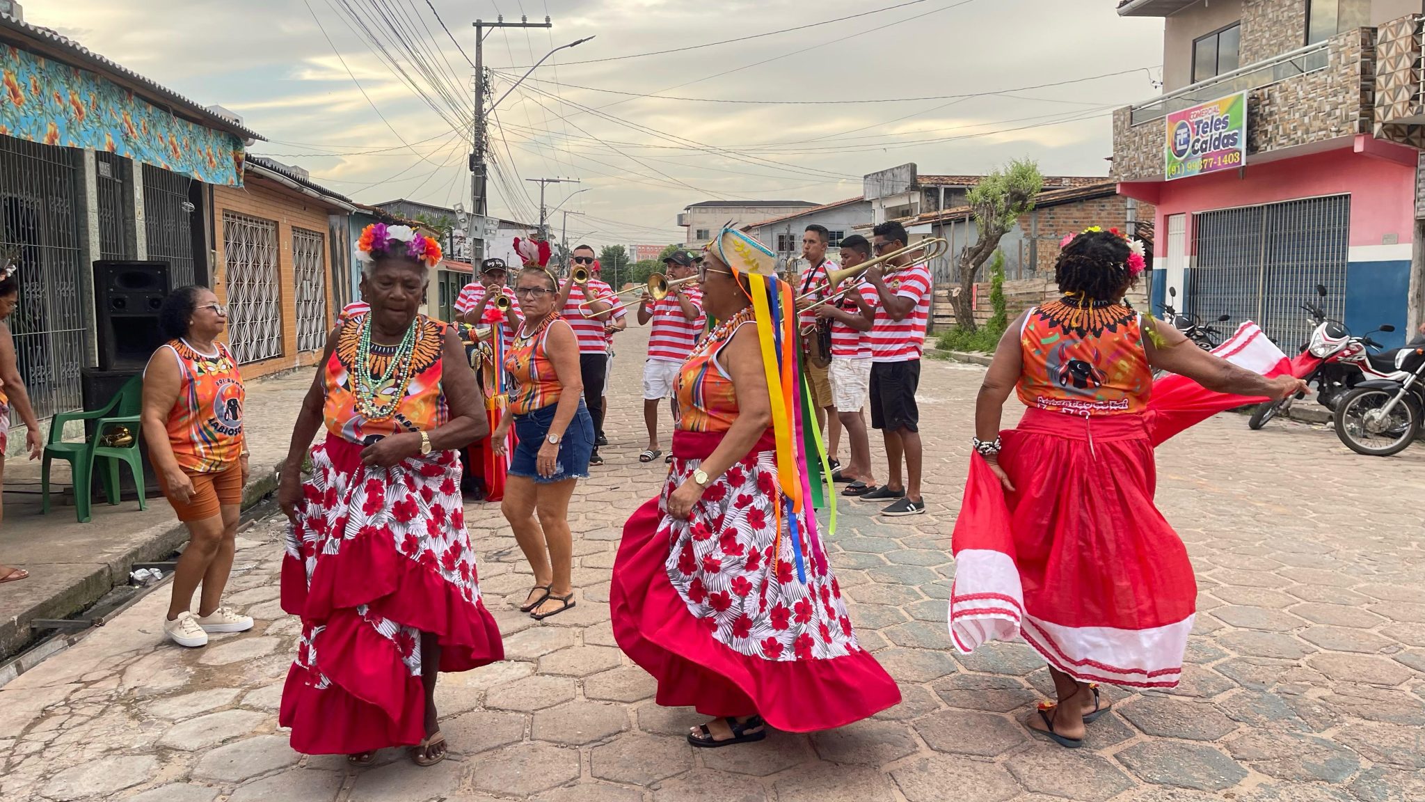 Cametá abre o maior Carnaval Multicultural da Amazônia com o ...